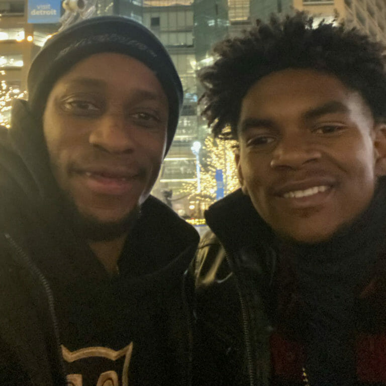 Wayne Simmonds spends a day with Isaiah Meyer-Crothers, the victim of ...