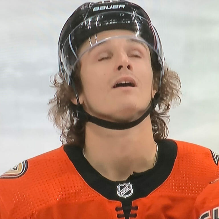 Trevor Zegras’ crazy Michigan goal overruled and fans were outrageous ...