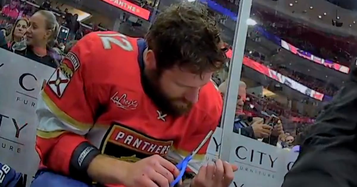 Jonah Gadjovich asked for a scissor in the penalty box