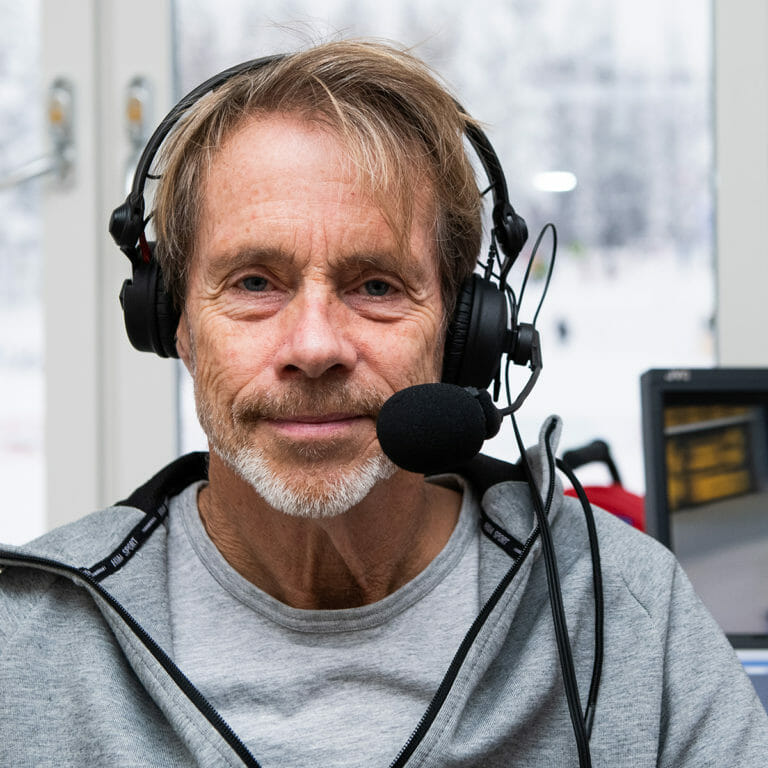 Hyllade tv-profilen Jacob Hård avslöjar sanningen om okända detaljen i ...