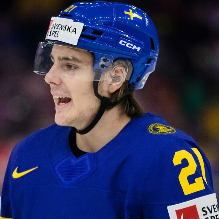 Leo Carlssons oväntade jättedrama i natt bara timmar innan NHL-draften ...